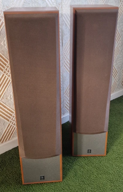 YAMAHA NS-200 PAIR Floor Standing Speakers 300w Each In Excellent ...