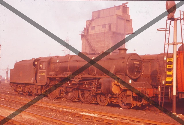 RAILWAY LOCOMOTIVE 35MM Slide – Lms 44680 At Stoke Depot Yard 1960’S £1 ...