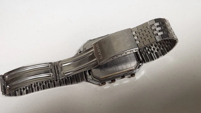 VINTAGE CASIO DIGITAL Invaders Game Calculator Watch Ca-901 Made In ...