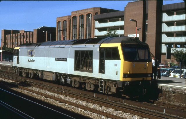 ORIGINAL RAILWAY SLIDE of Class 60 60088 at Eastleigh.(315) £3.50 ...