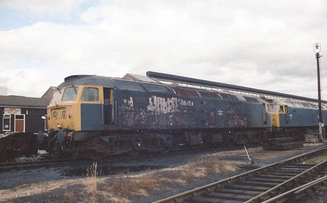 ORIGINAL 35MM COLOUR negative of fire damaged BR class 47 diesel loco £ ...