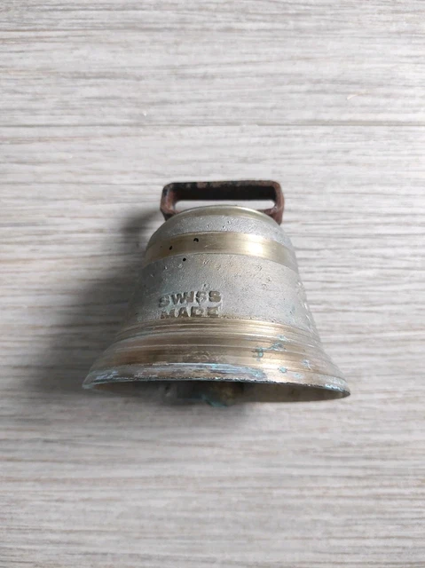 ANCIENNE CLOCHE SONNAILLE bronze Swiss made 9 cm en l'état EUR 15,00 ...