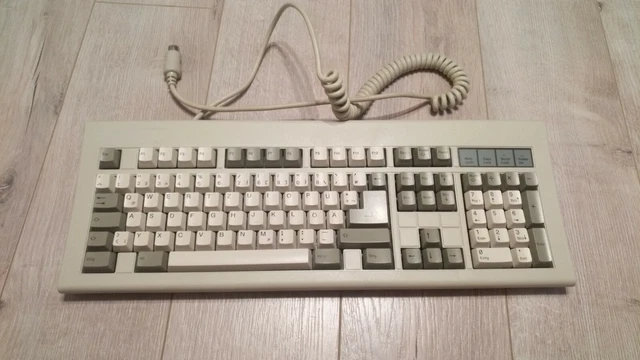 XT/AT UMSCHALTBARE MECHANISCHE Tastatur / switchable mechanical ...