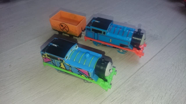THOMAS THE TANK Engine Trackmaster HYPERGLOW and glow in dark £15.00 ...
