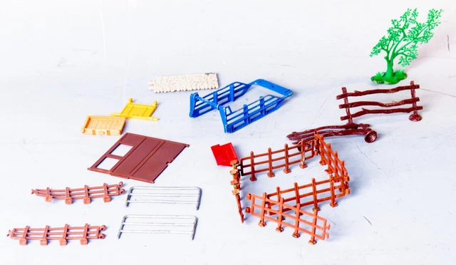 VINTAGE BRITAINS FARM Barn spare parts 1/32 scale - Gates - Doors - pen ...
