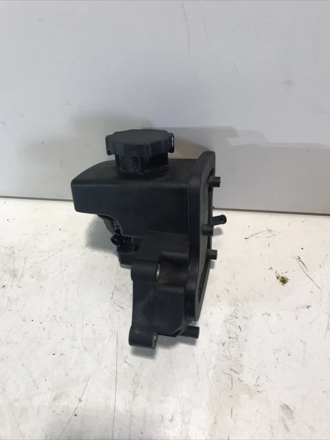 MERCEDES W204 C180 2009 Power steering fluid tank reservoir Petrol ...