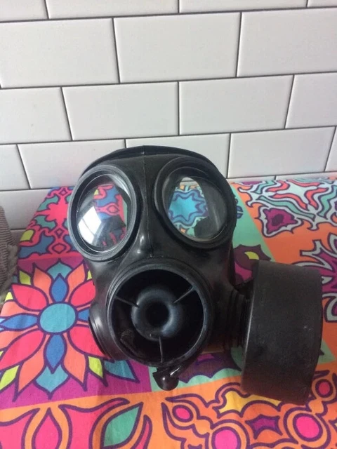 AVON BRITISH S-10 Gas Mask RARE 1989 with filter SIZE 2 £120.00 ...