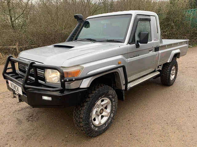 TOYOTA LAND CRUISER 79 series V8 £37,500.00 - PicClick UK