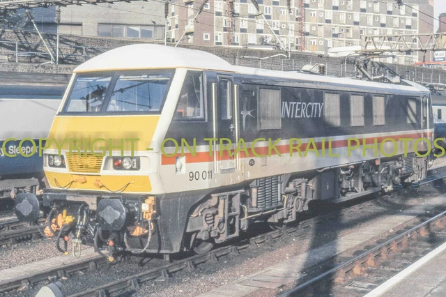 UK RAILWAY PHOTOGRAPH Of Class 90 90011. Rm90-250 £1.70 - PicClick UK