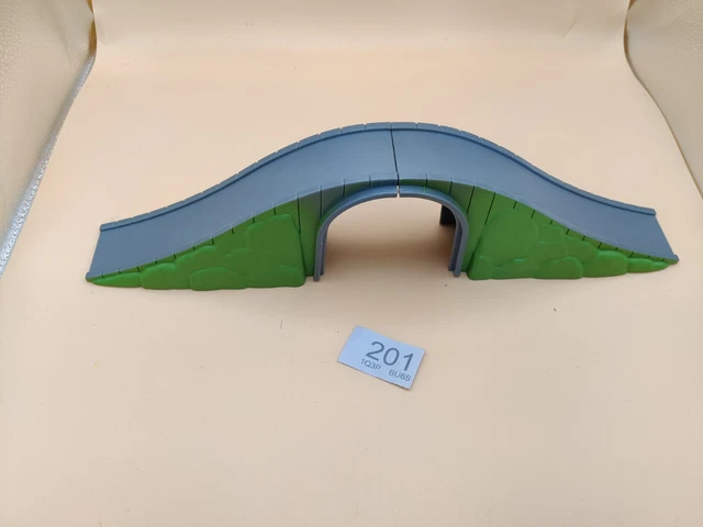 THOMAS & FRIENDS Tank Engine Ertl Road Hump Bridge 2001 £4.95 - PicClick UK