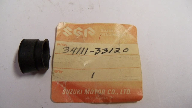NOS OEM SUZUKI Boîtier 1974-1976 GT380L GT550L 34111-33120 EUR 20,09 ...