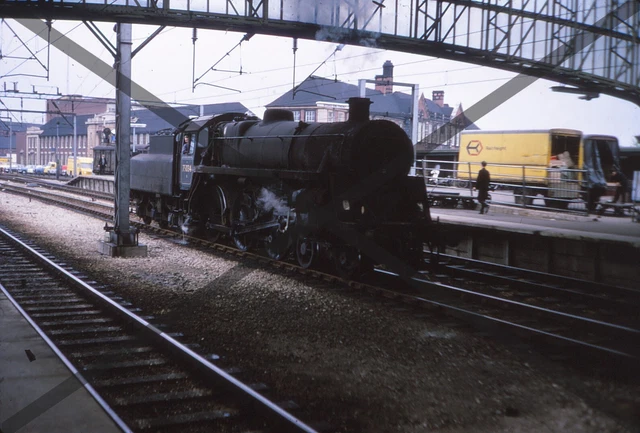 RAILWAY LOCOMOTIVE 35MM Slide – Br Standard Class 4 75034 At Stoke On ...