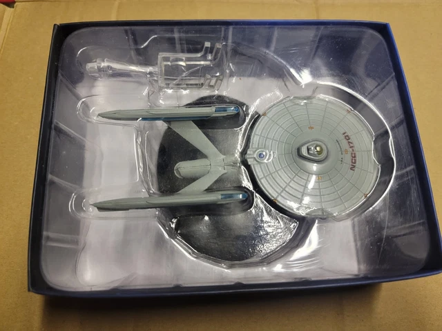 USS ENTERPRISE NCC-1701 Refit Eaglemoss Model Star Trek £40.00 ...