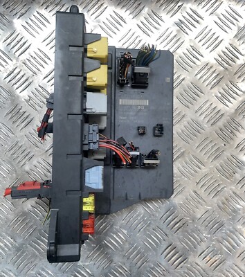 MERCEDES SPRINTER W906 control unit fuse box SAM A9069006303 J810 £252. ...