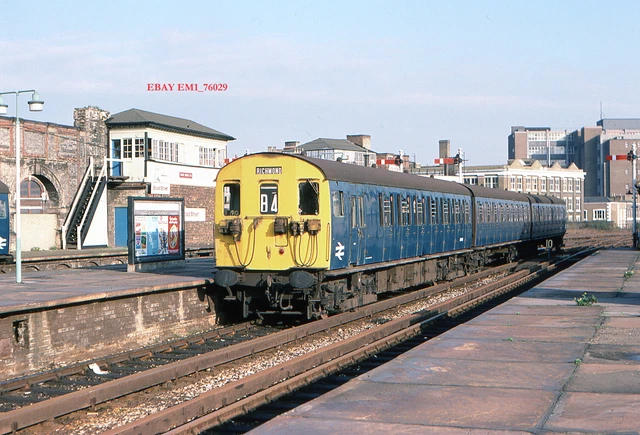 ORIGINAL 35MM SLIDE: Class 501 EMU @ London Broad Street 1977 £19.00 ...