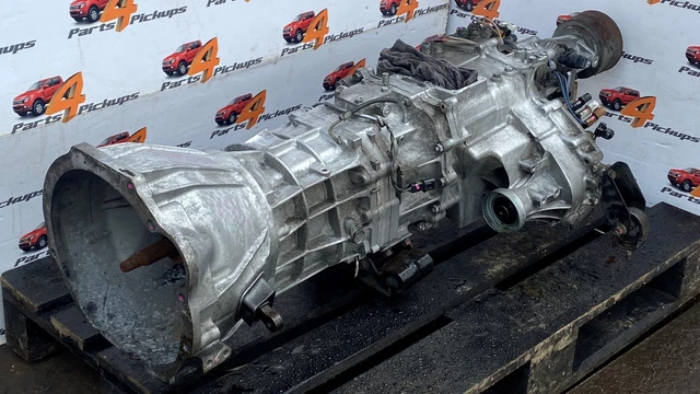 2013 MITSUBISHI L200 Manual gearbox & transfer box (superselect ) 2006 ...