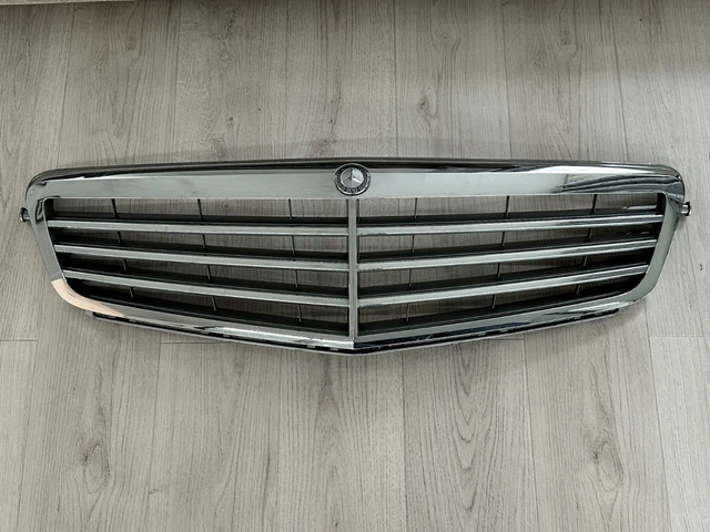 ORIGINAL MERCEDES BENZ C-Klasse W204 Frontgrill Kühlergrill Grill A2048801483 EUR 80,00 ...