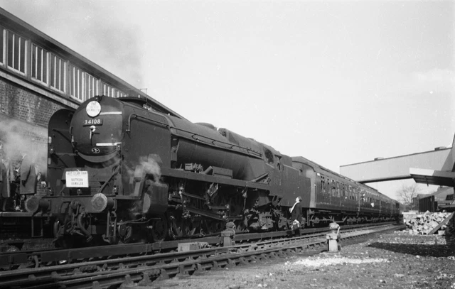 35MM RAILWAY NEGATIVE SR WC Class 34108 East Croydon Platform 6 Bulleid ...