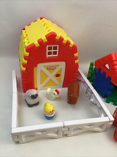 LITTLE TIKES WEE Waffle Blocks Barn Farm House Garage Building Set ...