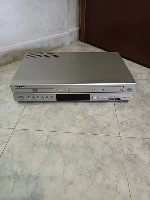 VIDEOREGISTRATORE SAMSUNG COMBO VHS/DVD SV-DVD40 Leggi Descrizione EUR 29,00 - PicClick IT