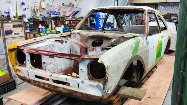 FORD ESCORT MK2 2 door body shell forest arches four linked £920.00 ...