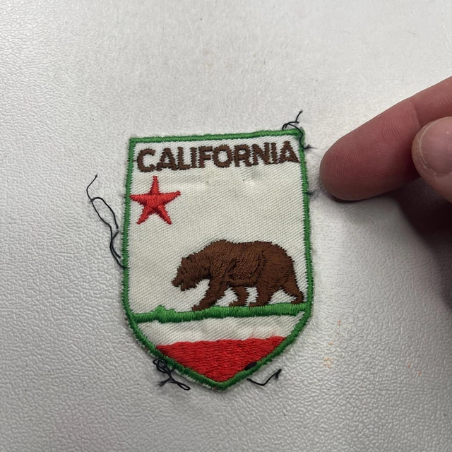 VINTAGE ROUGH CONDITION CALIFORNIA STATE FLAG THEME GRIZZLY BEAR Patch ...