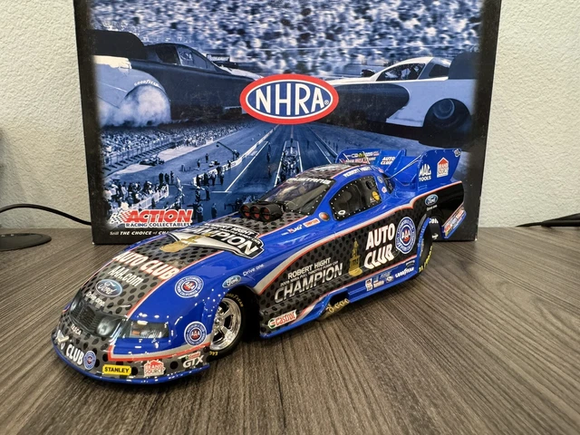2010 ROBERT HIGHT AAA 2009 Funny Car Champion 1:24 NHRA Funny Car MIB ...