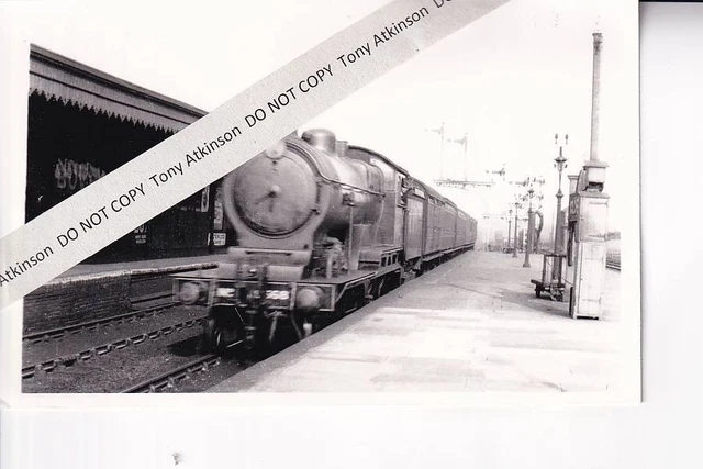 L.N.E.R. EX G.E.R - B12 Class 4-6-0 No. 8568 - Vintage Image - # L15363 ...