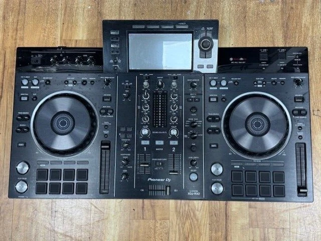 PIONEER DJ (XDJ-RX2) All-in-One DJ System - WITH ODYUSA CARRY CASE £999 ...
