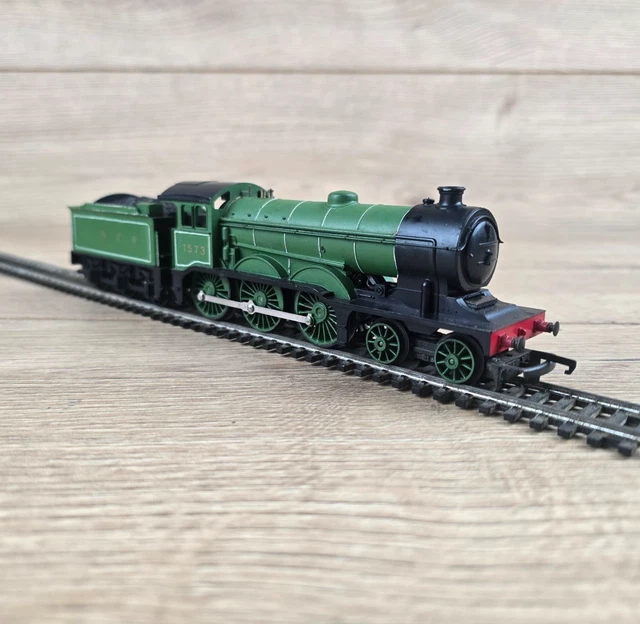 TRIANG R150 LNER Class B12 Steam Locomotive & Tender Overpainted ...