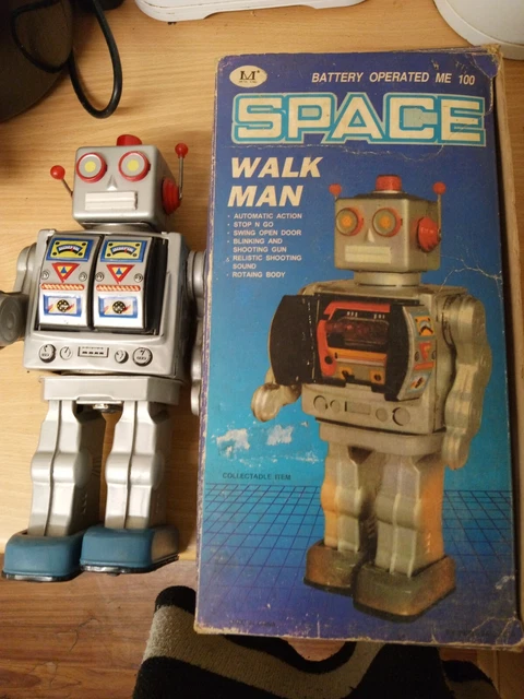 SPACE WALK MAN Vintage Toy Tinplate Robot Battery Operated Collectors ...