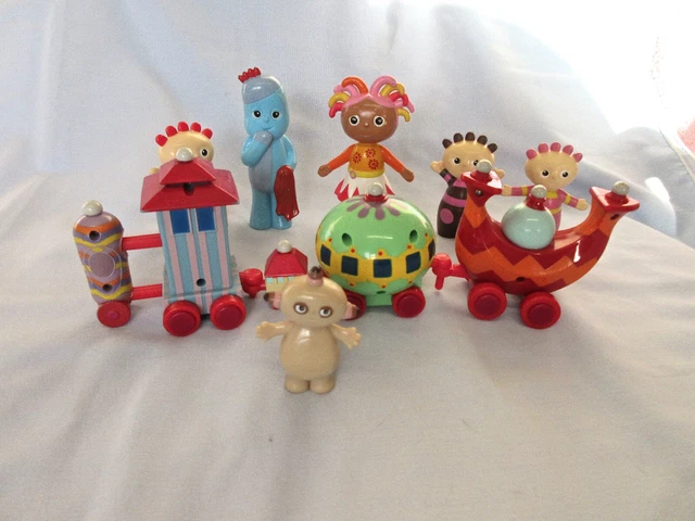 CBEEBIES IN THE Night Garden Ninky Nonk Train, Iggle Piggle, Tombliboo ...