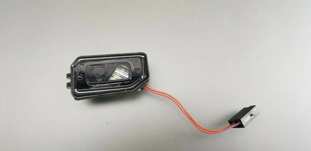 ORIGINAL MERCEDES BENZ C-Klasse W205 Außenspiegel Umfeldbeleuchtung ...