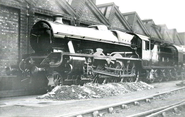 RAILWAY PHOTO LMS Jubilee Class No 5712 VICTORY at Crewe South 1936 £1. ...