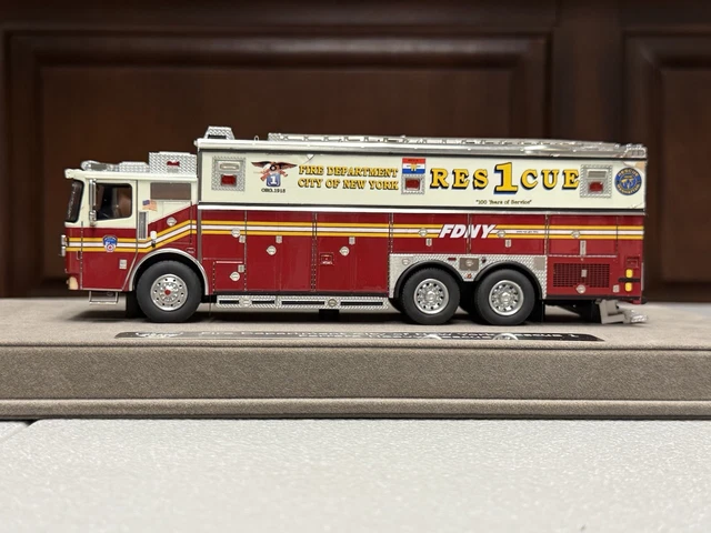 FIRE REPLICAS FR026-1 Ferrara FDNY Rescue 1 Manhattan 1:50 (NEEDS ...