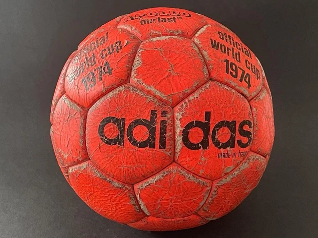 ADIDAS APOLLO DURLAST Official World Cup 1974. Match ball made in ...