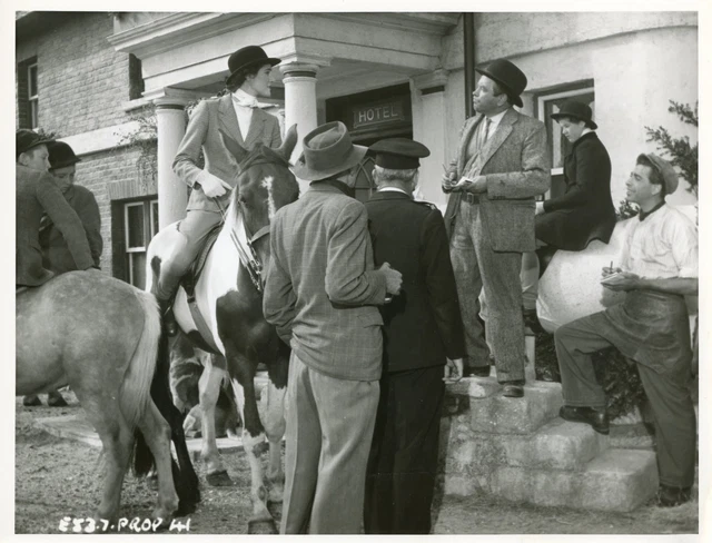 YVONNE DE CARLO "Heritages Et Vieux Fantomes" Mario Zampi Photo Cm EUR ...