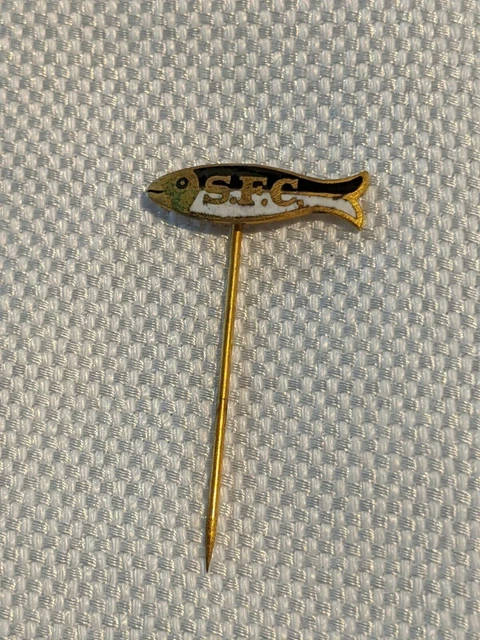 VINTAGE ENAMEL SANTOS SFC Fish & Stadium Brazil Football Club Pin Badge ...
