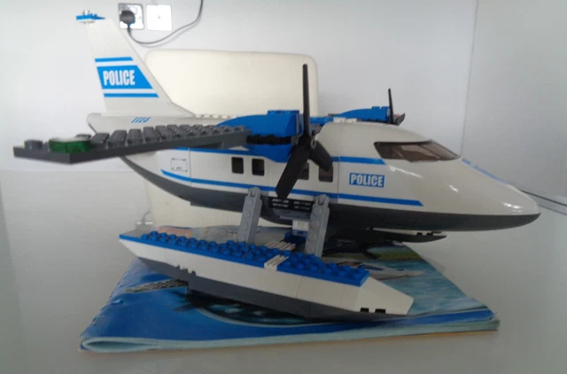 LEGO CITY POLICE Pontoon Plane Number 7723 £6.95 - PicClick UK