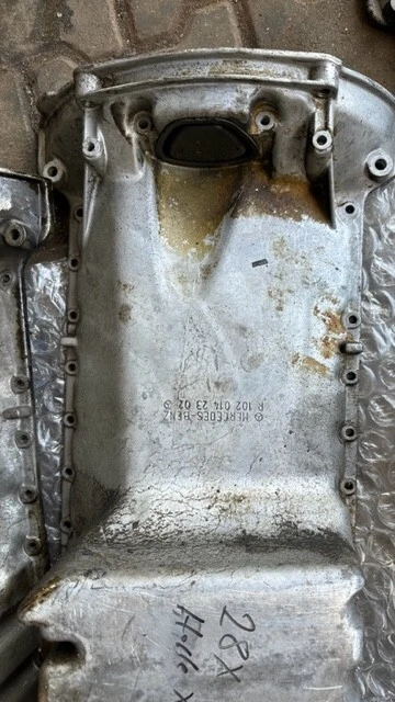 MERCEDES W124 W201 M102 4 Cylinder Oil Pan ORIGINAL 1020142302 £119.20 ...