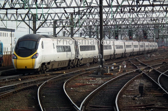 CLASS 390 390118, 11 car EMU, in debranded Virgin Trains Plain White at ...