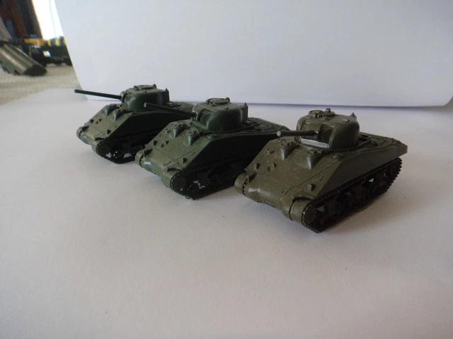 ROCO MINITANKS DBGM US Army M4 Sherman tanks Model 1/87 £5.00 - PicClick UK
