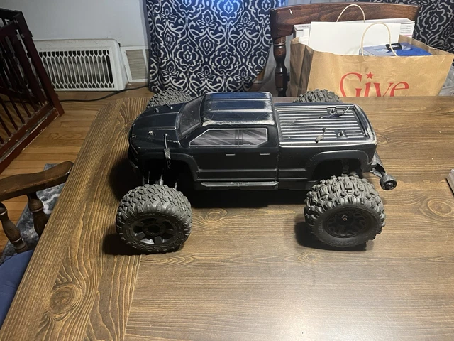 ARRMA ARA402317 BIG Rock Crew Cab 4x4 3S Painted Decaled Trimmed Body ...