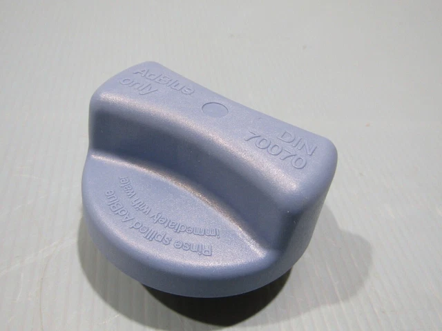 GENUINE MERCEDES ADBLUE TANK FILLER CAP TRUCK GENUINE P/N A0004701805 ...