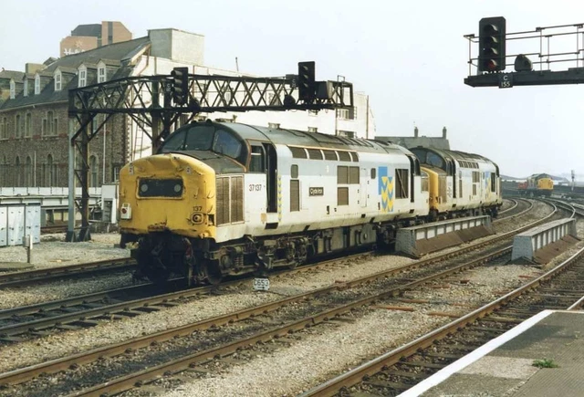 RAILWAY LOCOMOTIVE PHOTO Class 37 # 37137 & 37502 Cardiff Central 3-9 ...