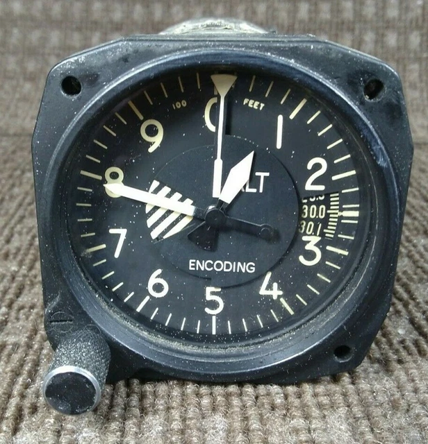 LEIGH / SMITHS Industries Encoding Altimeter -1000 to 35,000 ft. P/N ...