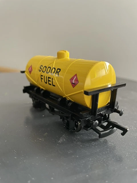 BACHMANN THOMAS & Friends Sodor Fuel Tanker £15.00 - PicClick UK