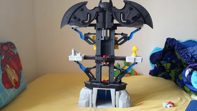 FISHER-PRICE IMAGINEXT TRANSFORMER DC friends Batcaverna e auto, due ...
