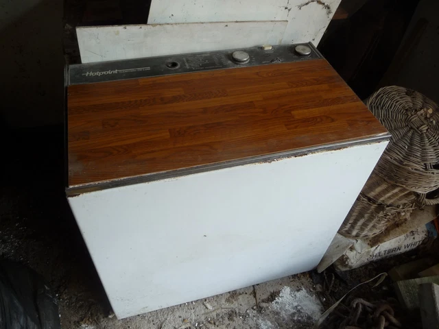 VINTAGE HOTPOINT TWINTUB washing machine with tongs 1970s twin tub spin ...