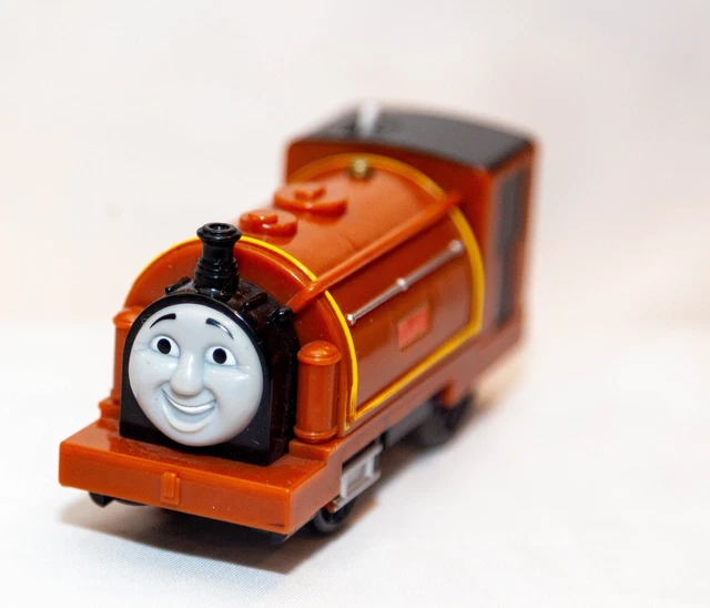 THOMAS & FRIENDS Trackmaster Motorized Train Engine Duke 2010 Mattel ...
